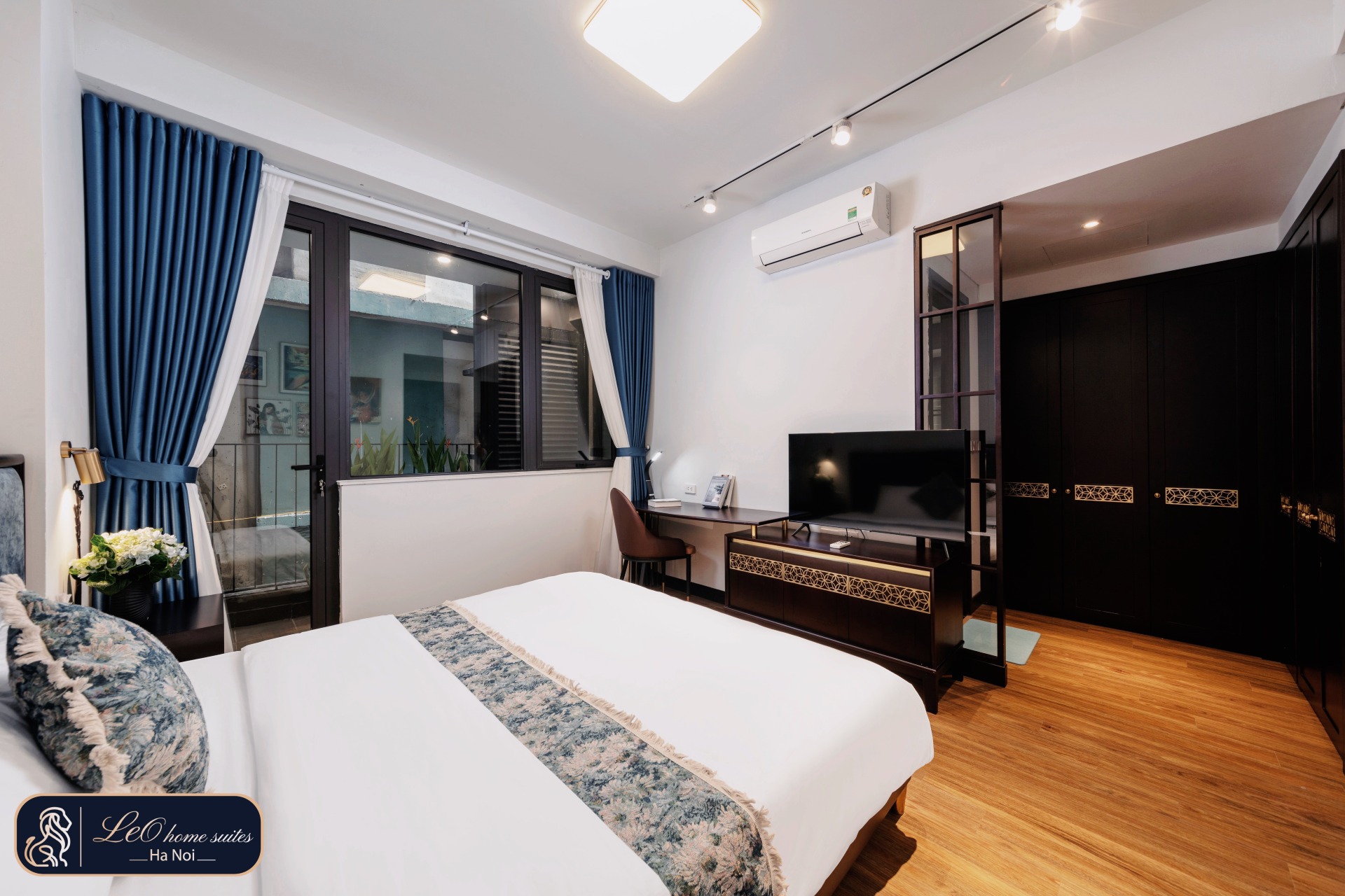 Leo Home Suites